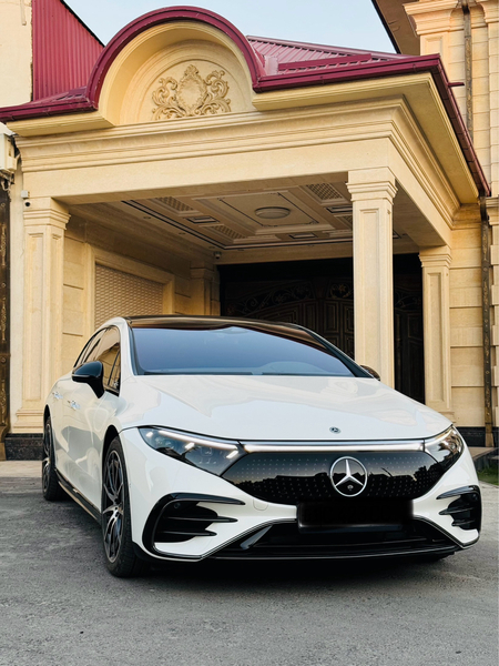 Mercedes Benz EQS 450S+