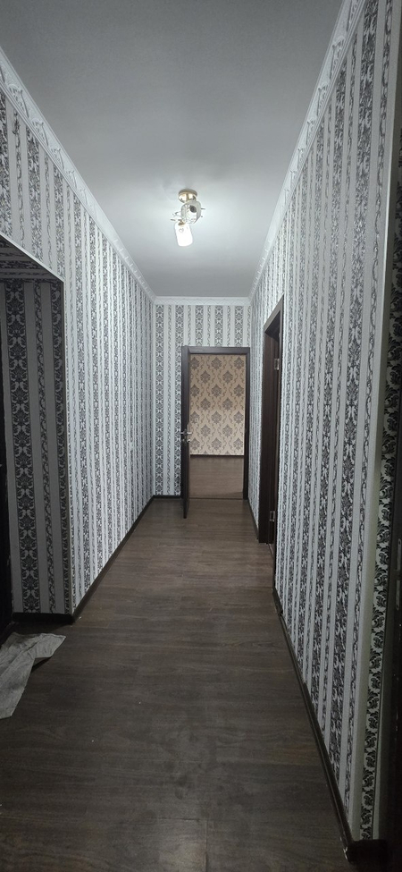 Сергели 8 участок 2/1/7 57 м² + подвал продаётся квартира,ипотека есть