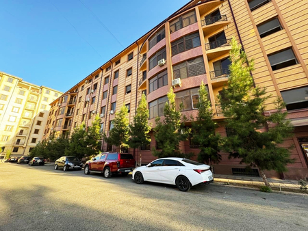 Срочно продается 2 комнатная квартира в новостройке