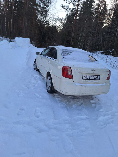 Автомобил шевролет