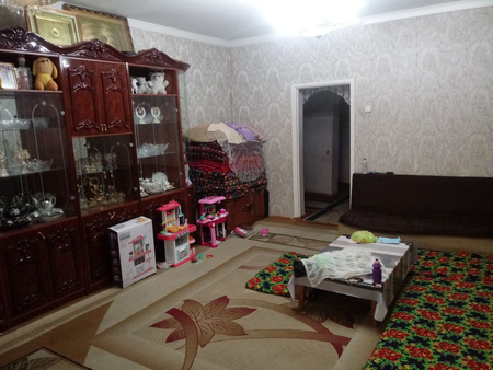 Продаеться 3/2/9 возле метро Юнусабад
