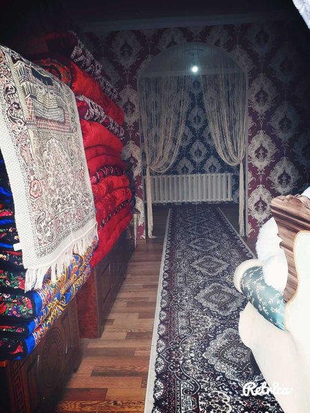 Срочна Уй Сотилади (Хамма Қулайликларига Эга)