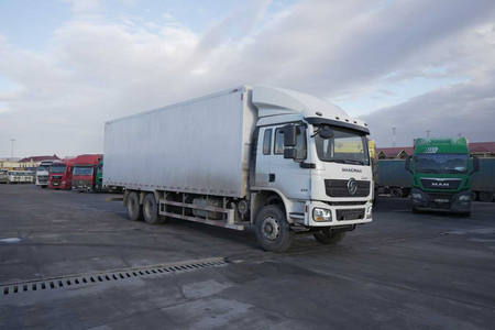Автофургон Shacman L3000 9м