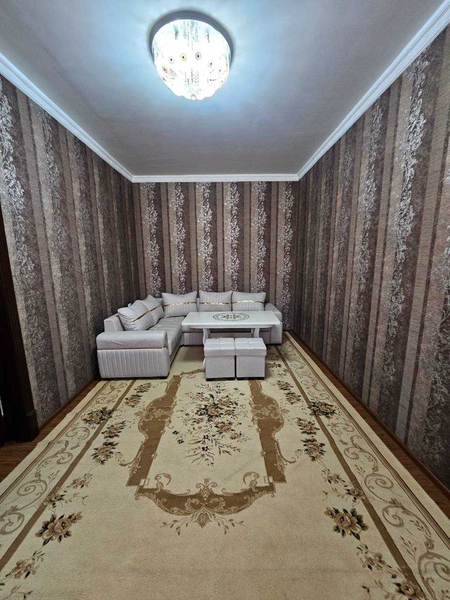 1 xonali 36m² 4-qavat sotiladi.