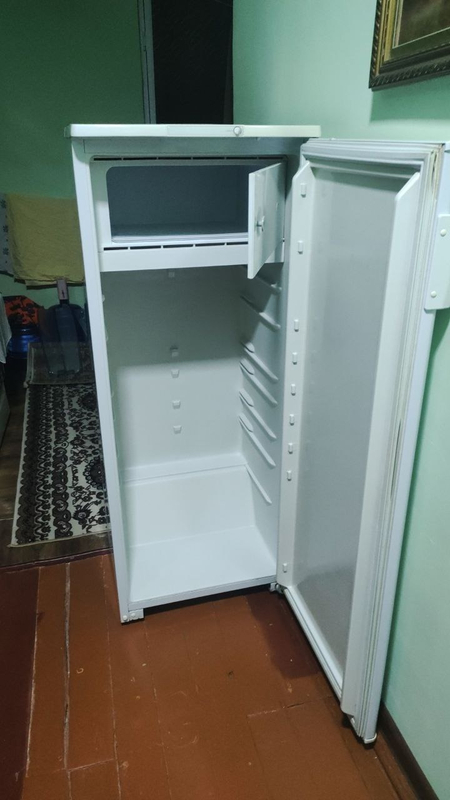 Продам холодильник