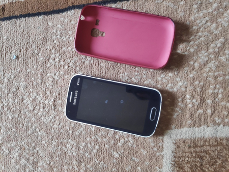 Samsung telefon sotiladi, rabochi ishlaydi,