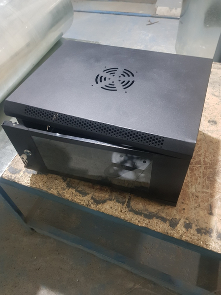 Network kabinet U6 (Сетевой шкаф)