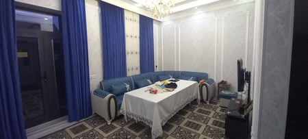 Toshkent shahar Olmazor tumani Oxunboboev maxalla.

2 sotik 
6 taxona