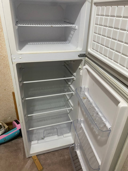 Продам Холодильник Ferre