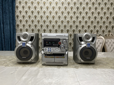 SAMSUNG 555 arginal superr