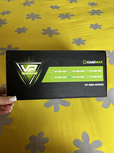 Блок питания GameMax VP700 RGB