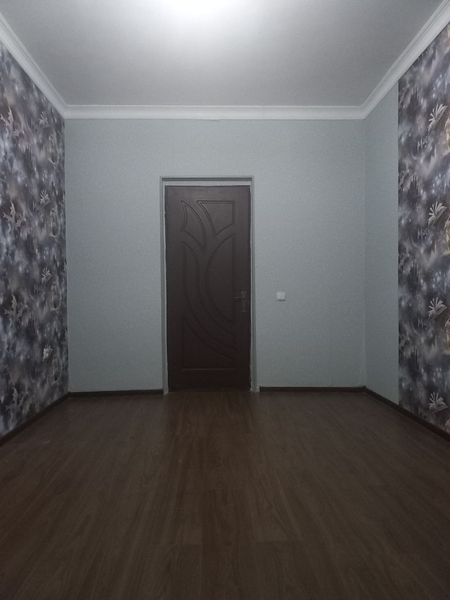 2/3/5 Уй сотилади