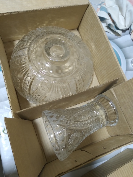 Хрустальная вазы