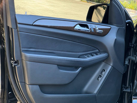 Mercedes-Benz GLS 400 сотилади