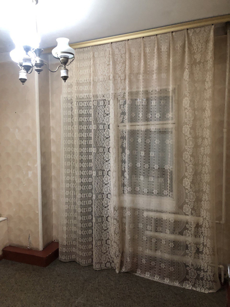 продаеться  2х комнатная переделанная в 3х квартира