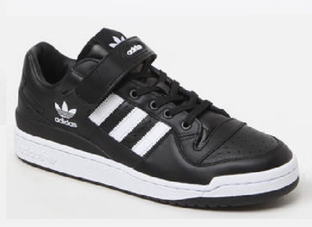 Adidas 100% оригинал 36,5-37 размер. Кожанный