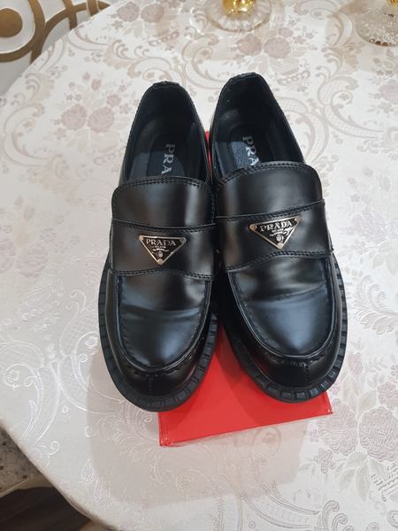 Продам осенние туфли