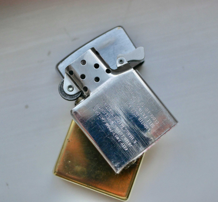 Оригинальная зажигалка zippo