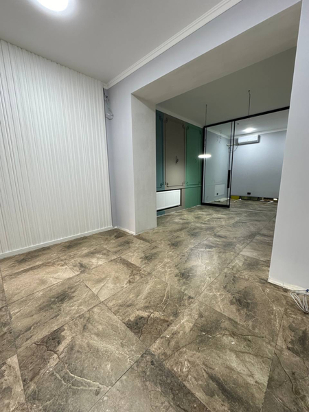 Ц-1 Street77 | 45кв - нежилое помещение вдоль дороги Аренда