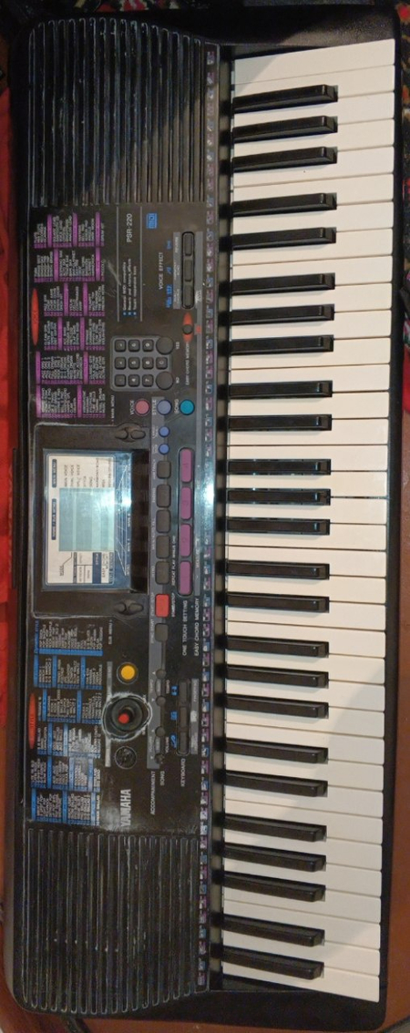 Sintezator Yamaha PSR 220 Made In Yapan