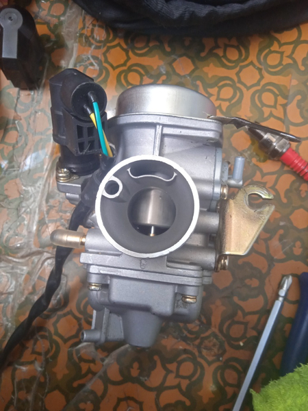 Продам карбюратор на скутер 150