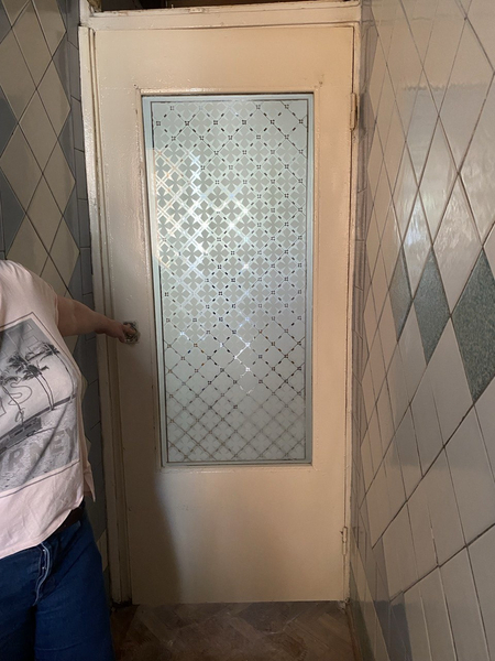 Продается железная дверь