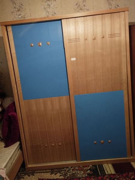 Mebel sotiladi hammasi