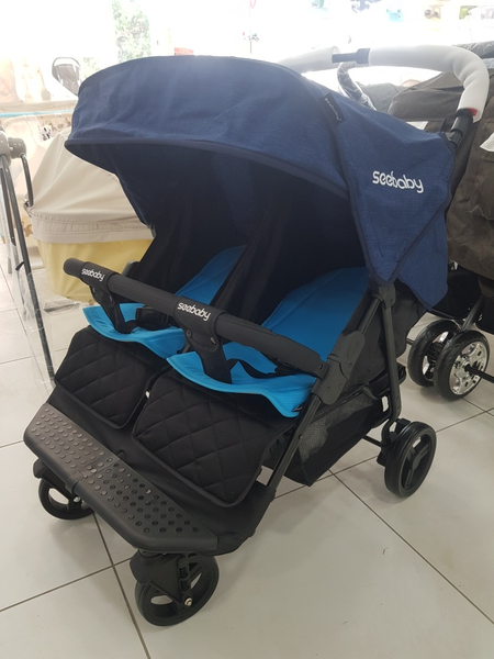 Egizaklar uchun kolyaskalar