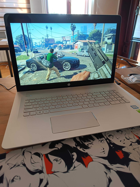 Ноутбук для работы и игр HP ENEVY 17