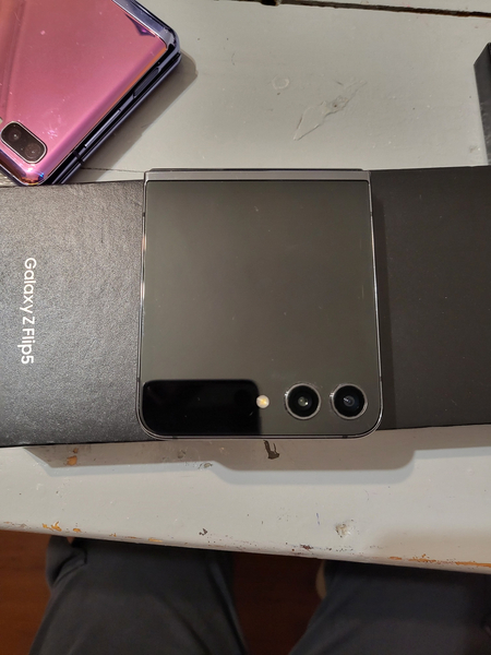 Продаю Galaxy Z Flip5