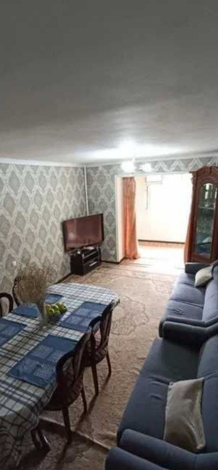 Maksim gorkida 3 xonalik uy sotiladi va (IPOTEKA KDEIT) HIZLAMTLA BOR