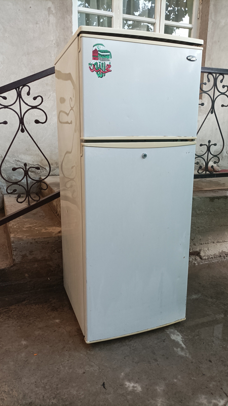 Продаётся 2*камерный холодильник