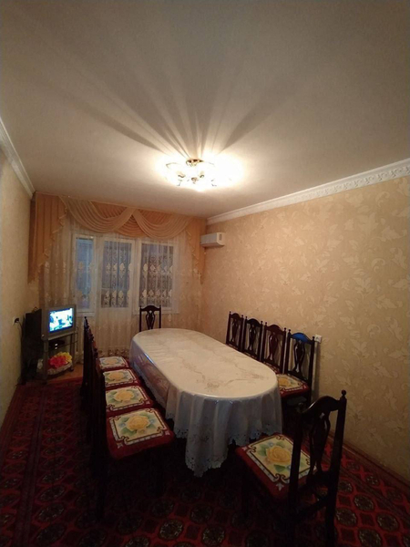 2/5/5 Продаётся на Себзаре не торец ор р НБУ