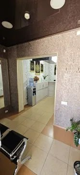 20м² вдоль дороги Юнусобад14 с мебелью и техникой под офис или магазин
