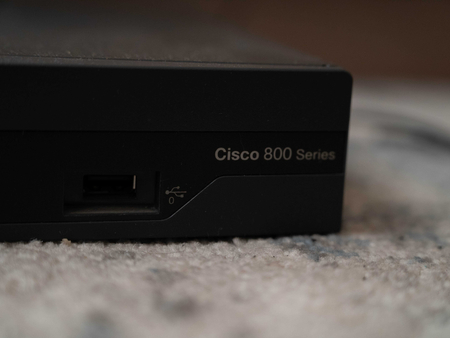 Маршрутизатор Cisco 881-K9