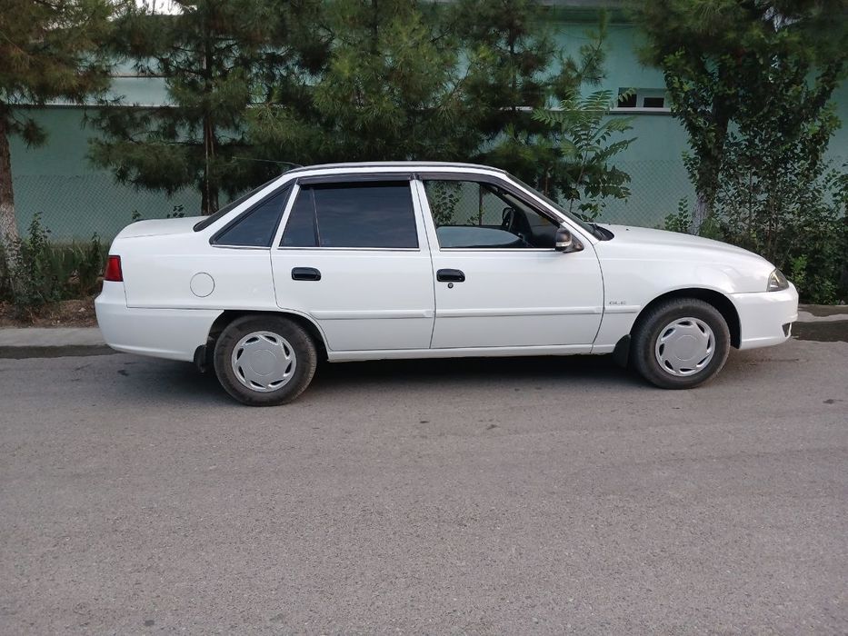 Нексия 2 сотилади.
