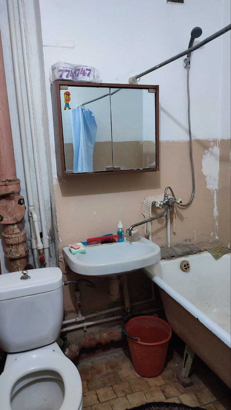 Продаю квартиру в городе Чирчик,4ый микрорайон.(собственник!)