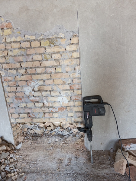 Beton buzish vitchka ochish