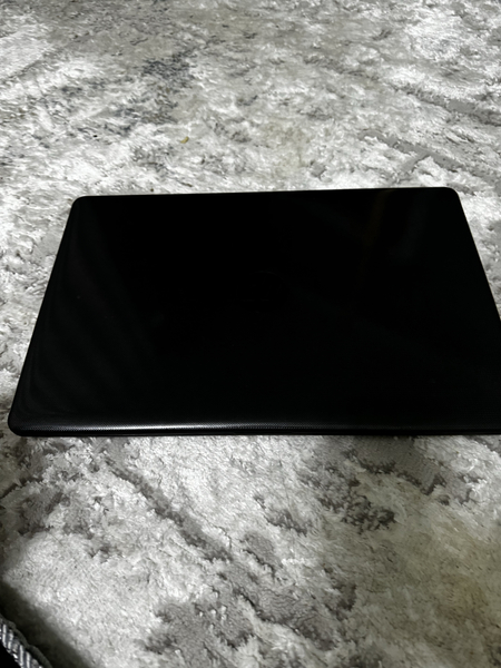Notebook HP sotiladi