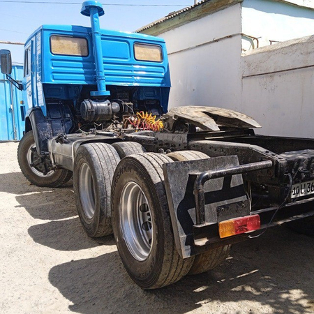Kamaz 5410 pirsep bilan sotiladi kamaz yili 1991yil pirsep 1989 yil pi