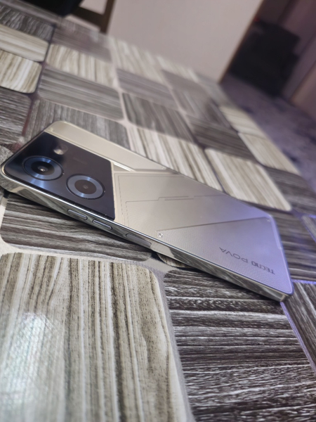 Tecno Pova 5 ideal