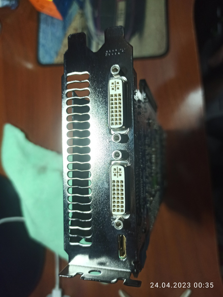 Gigabyte GTX 580  GV-N580SO-15I