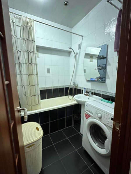 Продается квартира  2 ком  62м2   Паркентский базар   (165236)