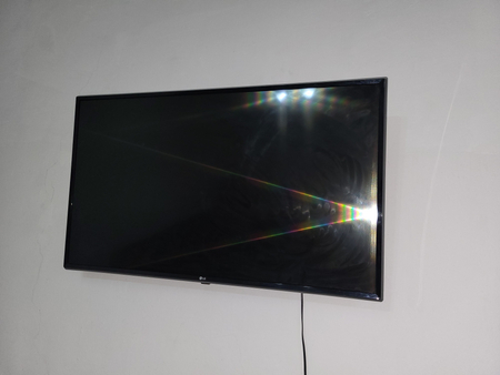 LG Televizor satiladi