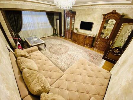 Продается классная  4 комнатная  квартира Метро Ойбек