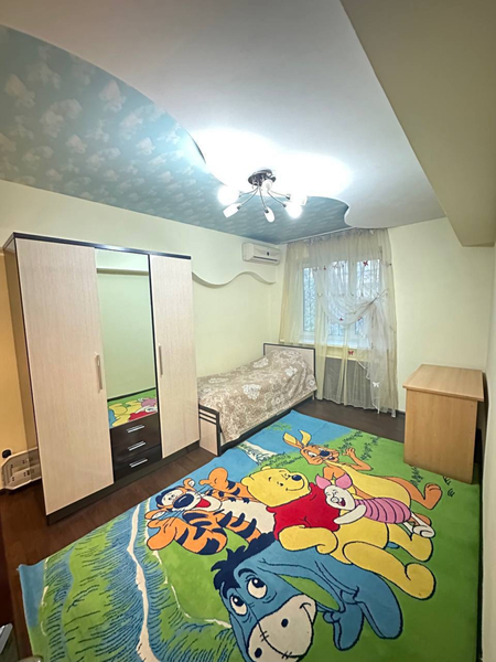 Кв/ра 4-х комнатная квартира на Ц-5 , 100м2.