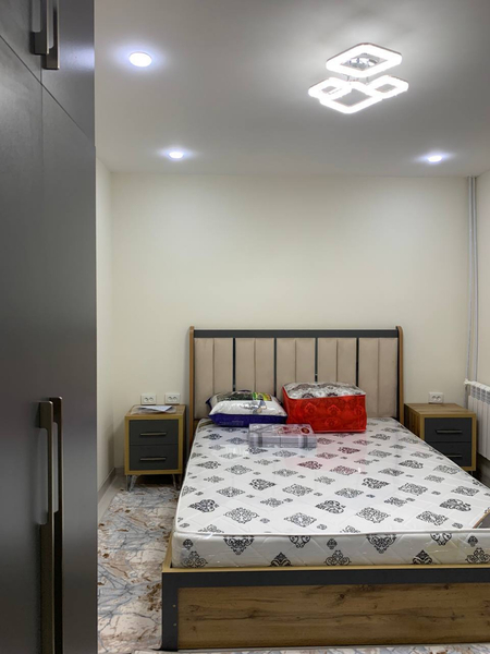 Сбоку Акай сити #Дархан 1в3/5/6# с лифтом Новый Евро ремонт срочно