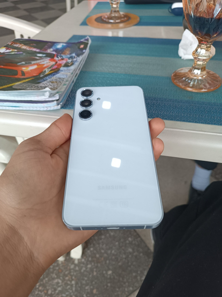 Samsung galaxy A55 5G  8 oy kafolati bilan