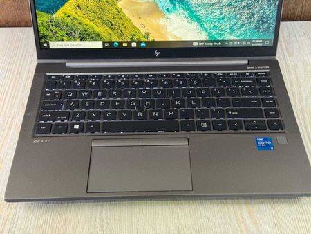 HP ZBook /  i5 1145G7 / 8Gb / 256Gb / IrisXe