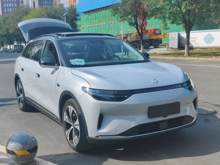 Leap motors c11 580 km 2024.  Smart Dop poziciya